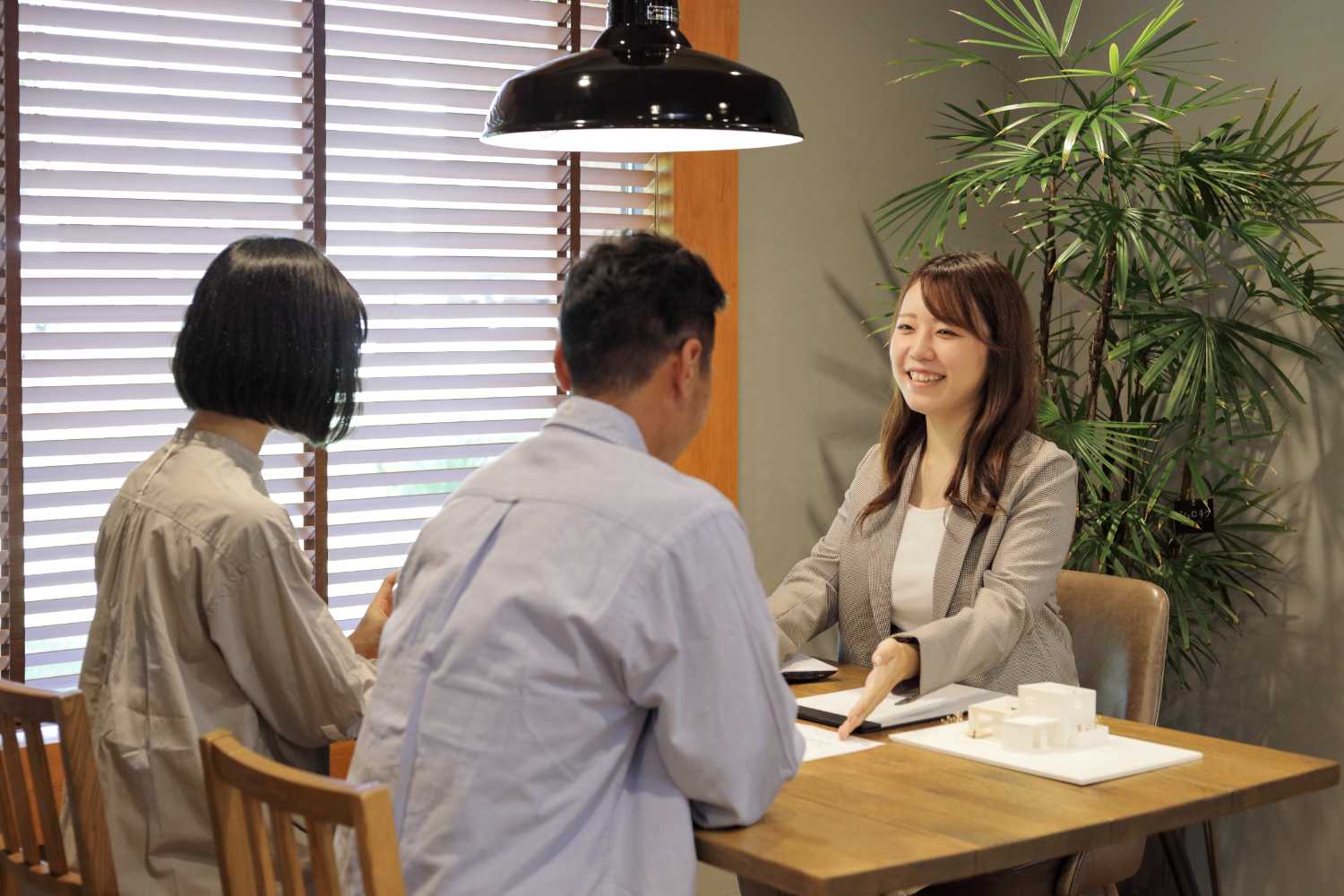 注文住宅の打ち合わせで設計士と話す内容や注意点について解説 ｜ BLOG｜上越市・柏崎市・妙高市の新築注文住宅・デザイン住宅ならアットホームラボ