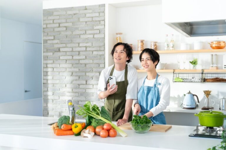 アイランドキッチンのメリットとデメリットを解説｜快適に使うコツとは？ ｜ BLOG｜上越市・柏崎市・妙高市の新築注文住宅・デザイン住宅ならアットホームラボ